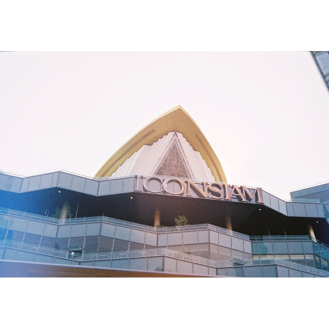 CHALERMCHON is my name.